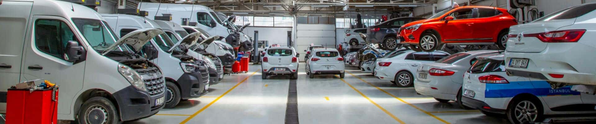 Should You Go To A Dealership Or Collision Center?
