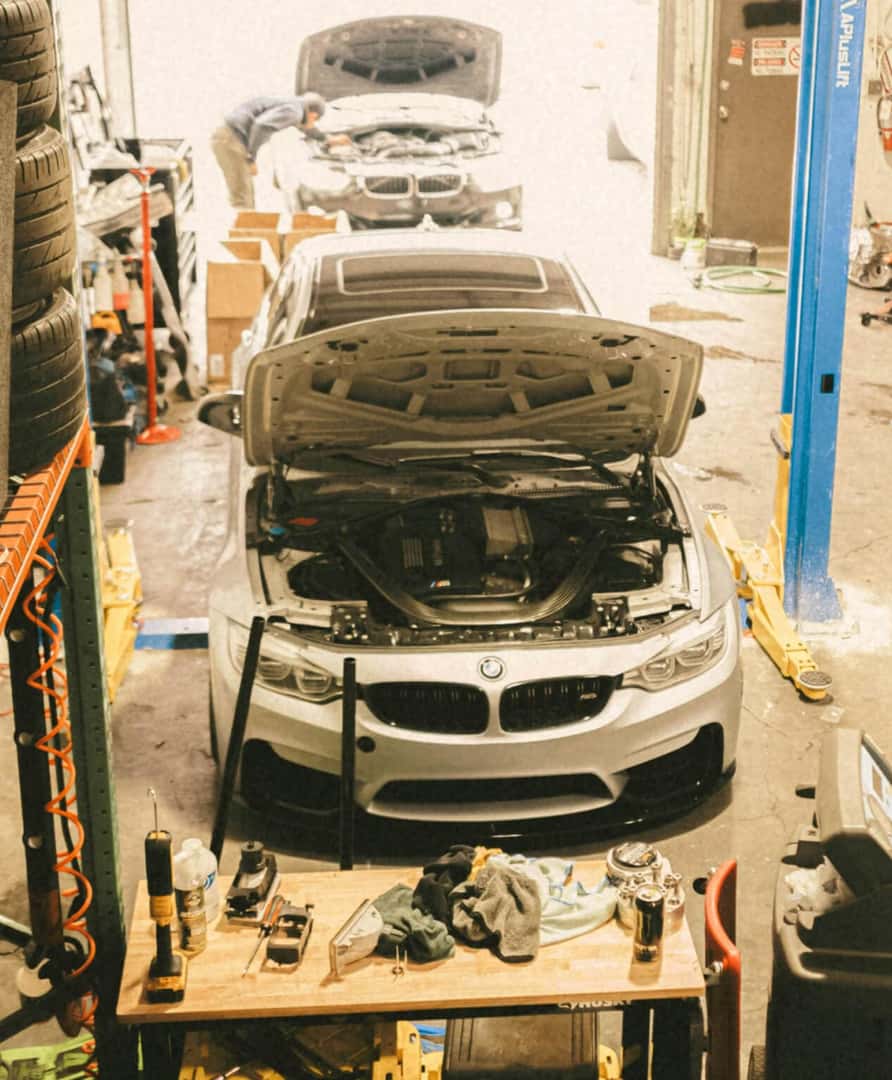 Should You Go To A Dealership Or Collision Center?